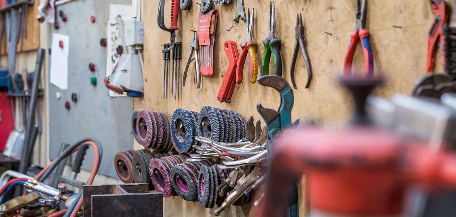 Reparieren statt Wegwerfen: Nächster Reparaturtreff im JUKU am Samstag ... Reparieren statt Wegwerfen: Nächster Reparaturtreff im JUKU am Samstag ...