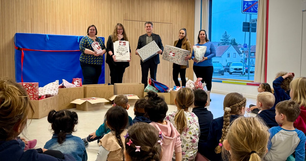 Weihnachtsgeschenkeaktion des Rheinhessen Centers: 90 Kinderwünsche ...